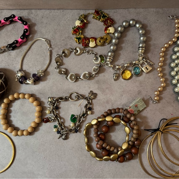 Jewelry | Bulk Bracelet Lot 19 Mixed Styles Beaded Charm Bangle Fashion ...